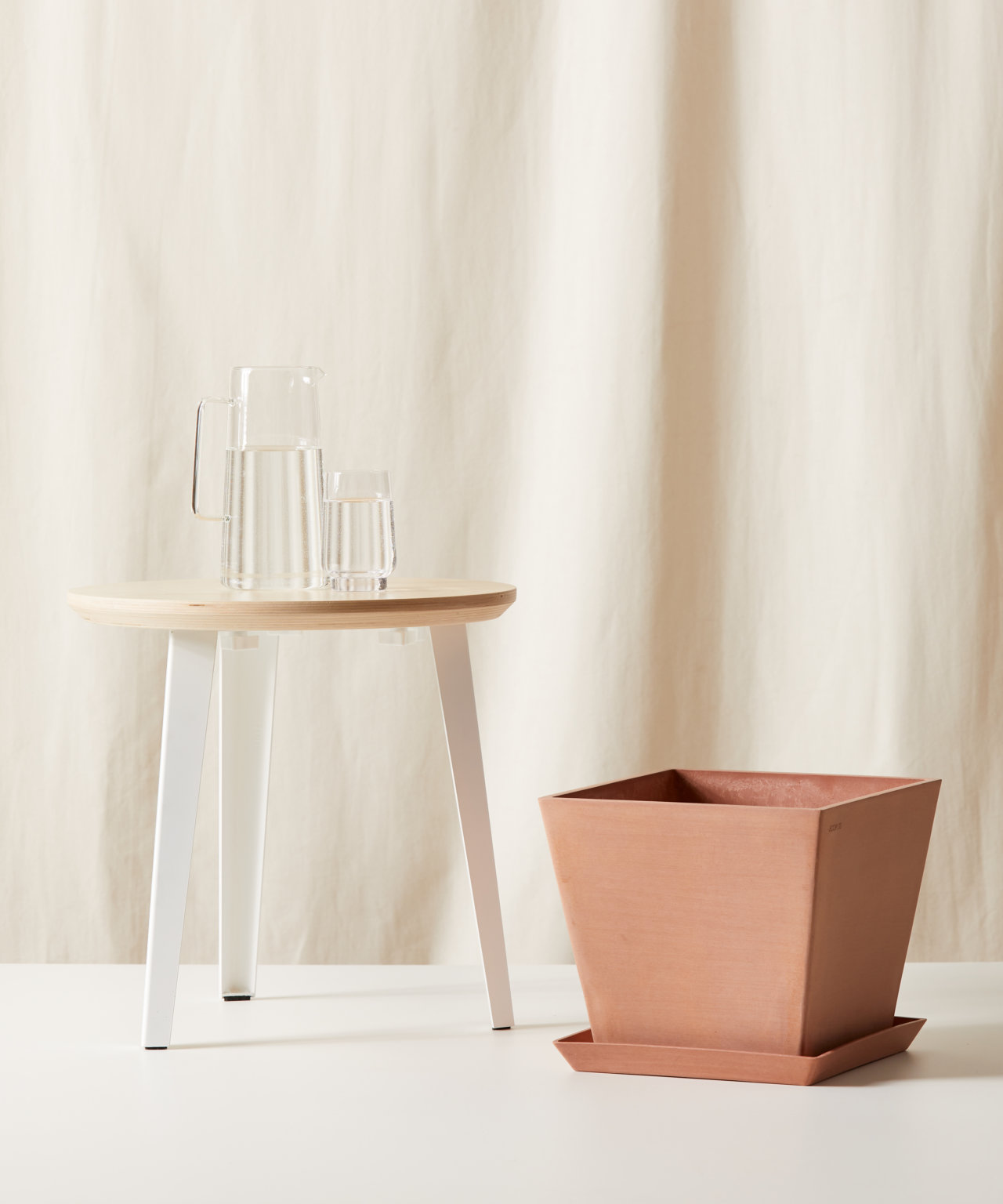 Shop Recycled Plastic Pots for Indoor and Outdoor Plants | Bloomscape